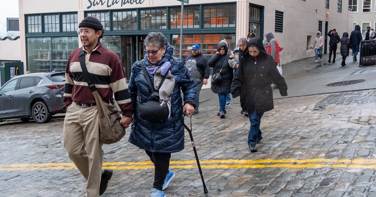 How anti-social is Seattle? A survey compares us with other big cities ...