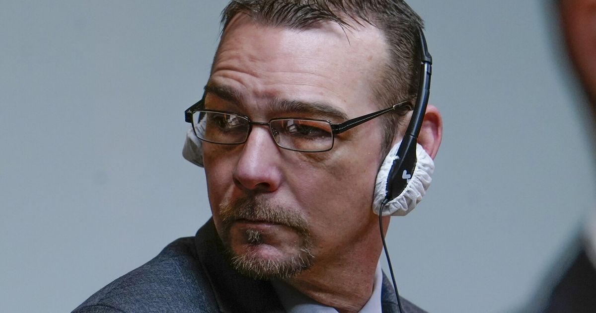 Prosecutor urges jury to convict Michigan school shooter’s dad, says he ...