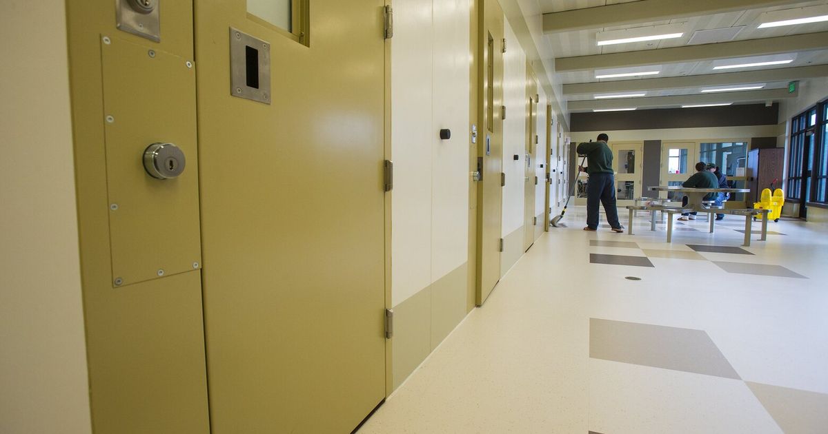 WA youth prison employee charged with facilitating a fight in facility ...