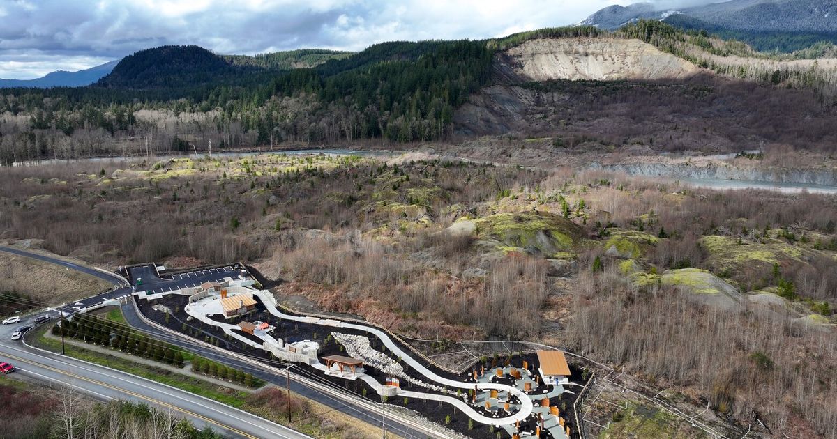 ‘Solemn promise’ kept with opening of memorial to Oso landslide victims ...