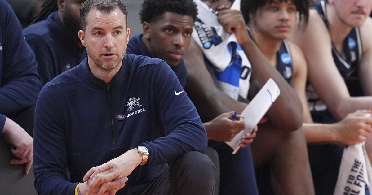 In a fraught situation, UW finally catches a break with Danny Sprinkle ...