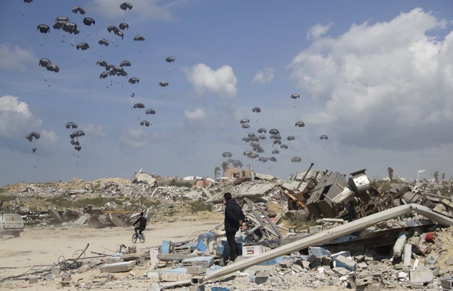 TIA GOLDENBERG | The Seattle Times