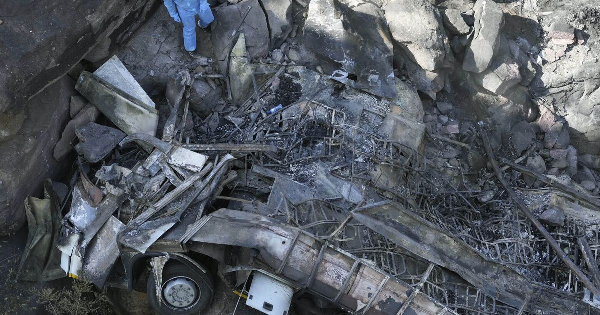 Girl, 8, only survivor of bus crash that kills 45 Easter pilgrims on ...