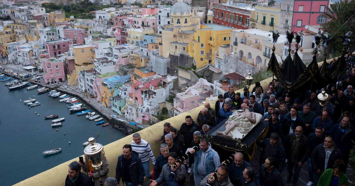 AP PHOTOS: Young and old participate in Holy Week religious processions ...