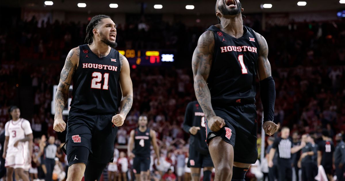 Houston holds tight grip on No. 1, Kansas drops out of top 10 for first ...