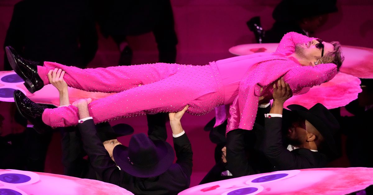 OSCARS PHOTOS: Standout moments from the 96th Academy Awards, from the ...