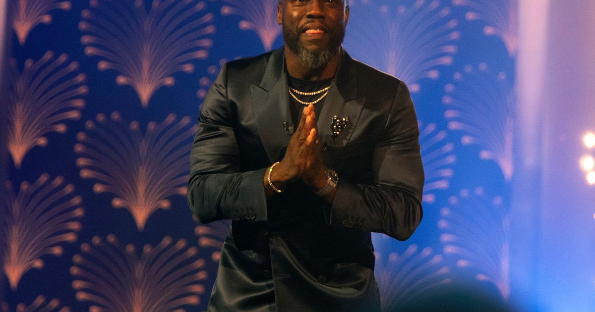 Comedian Kevin Hart joins an elite group honored with the Mark Twain ...