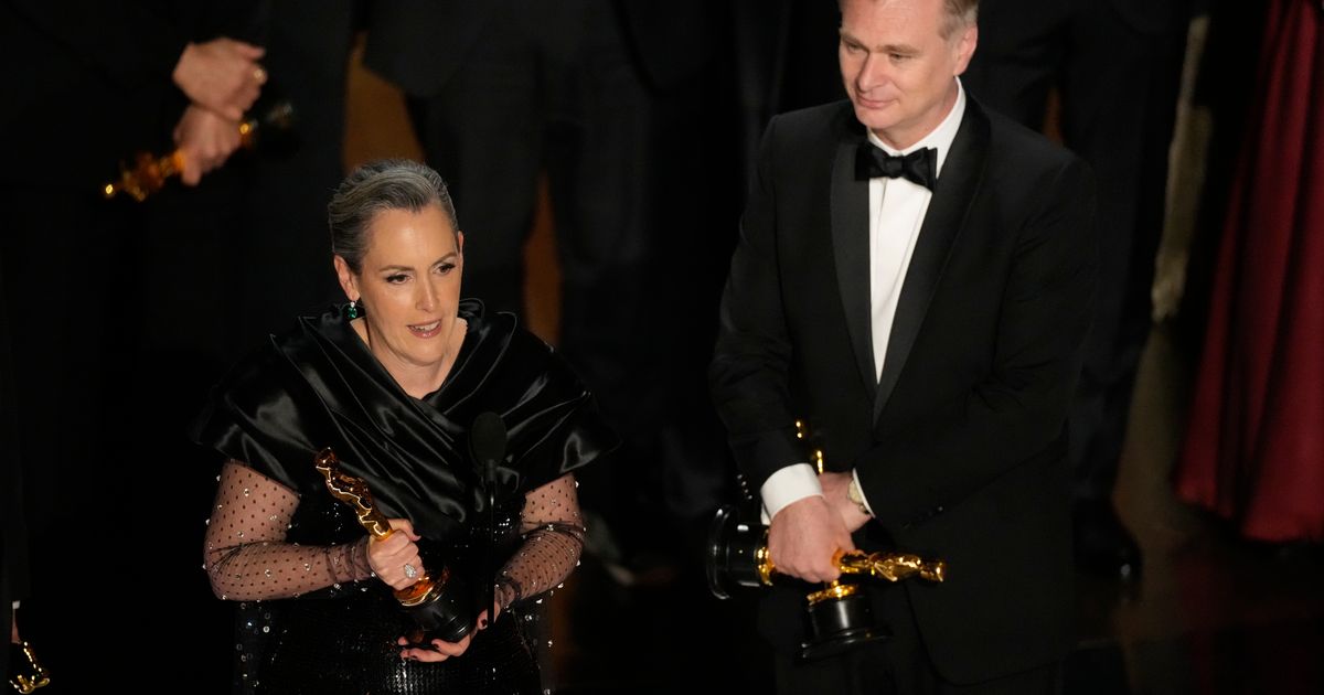 ‘Oppenheimer’ crowned best picture at an Academy Awards shadowed by war ...