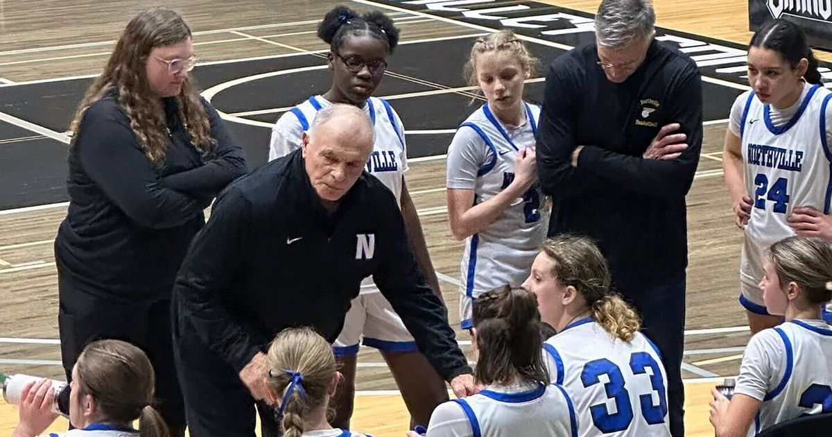 A basketball coaching family, dealing with grief, aims at New York and ...