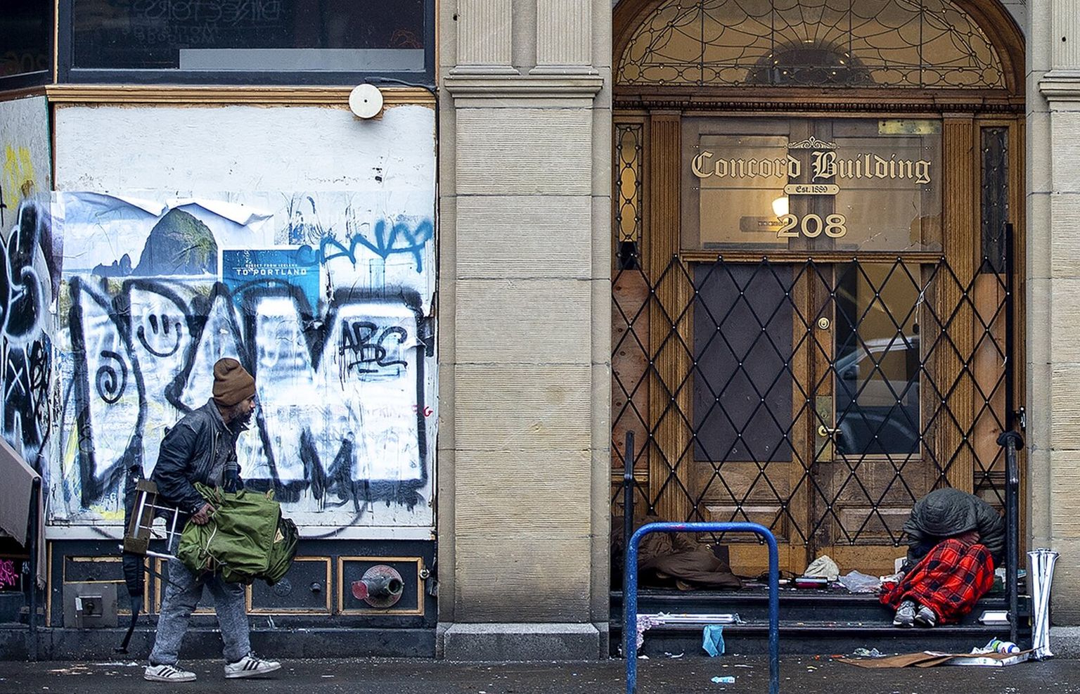 Oregon governor signs bill recriminalizing drug possession | The ...