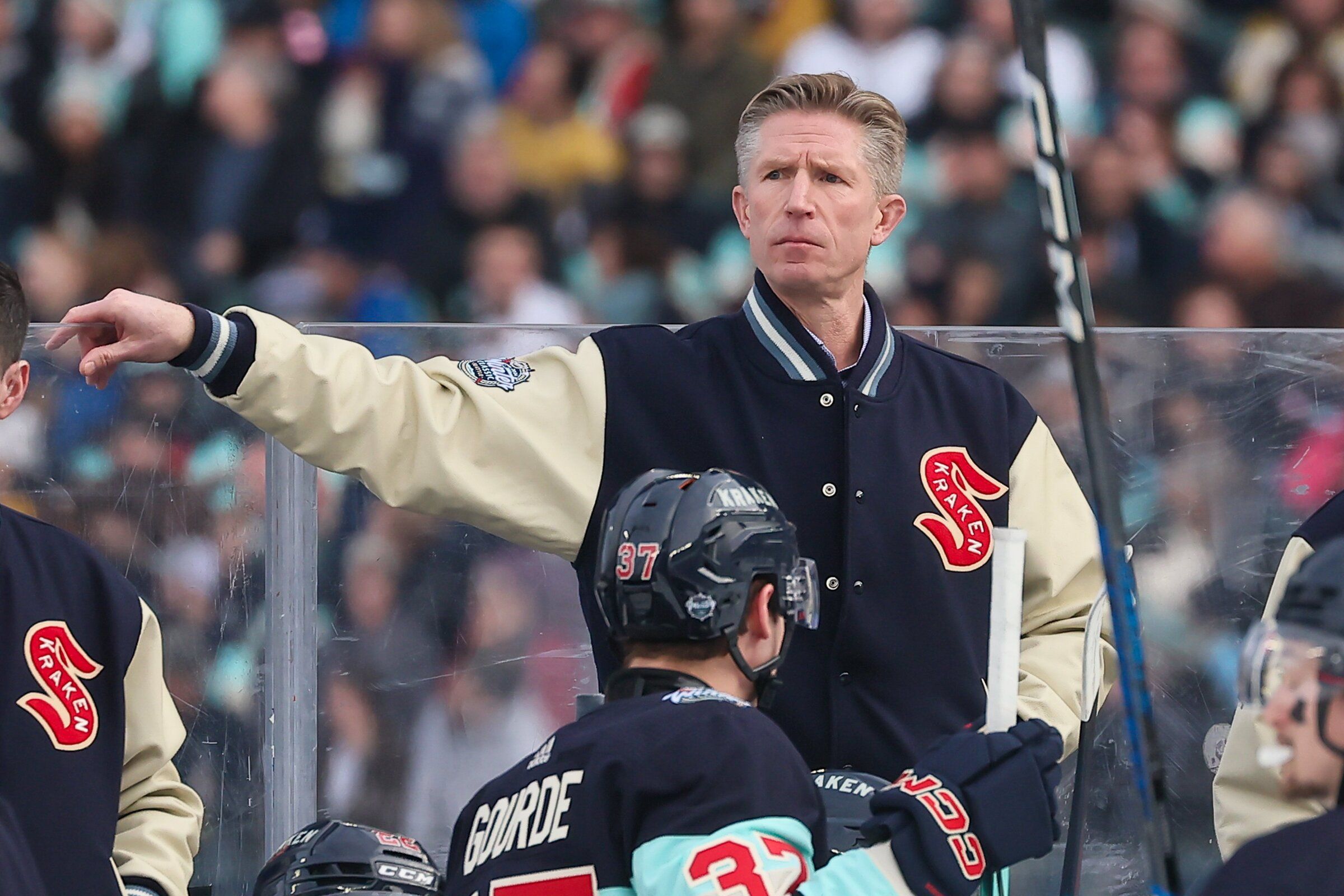 Kraken coach Dave Hakstol s job safe for rest of season as big decisions await The Seattle Times