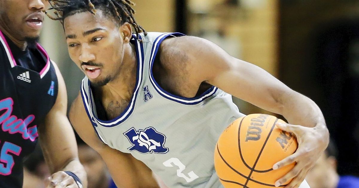 Husky men’s coach Danny Sprinkle gets first player in Mekhi Mason from ...