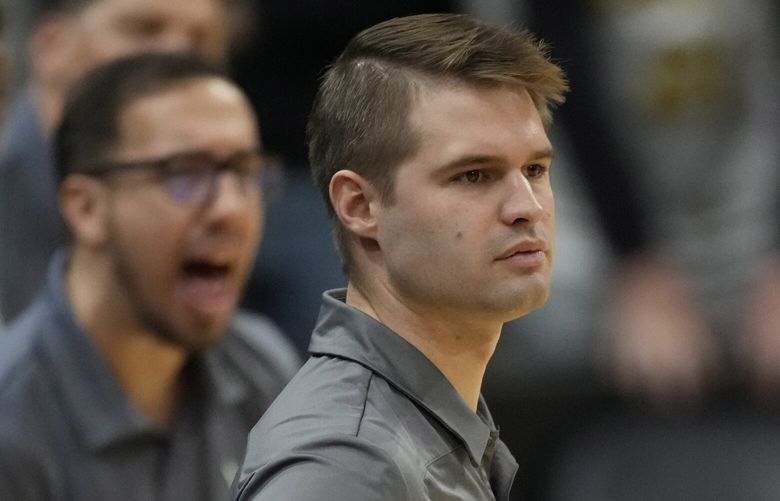 Cougar Basketball | The Seattle Times