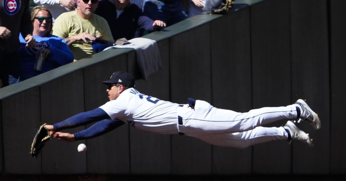 Julio Rodriguez picked off to end 9th-inning rally as Mariners drop ...