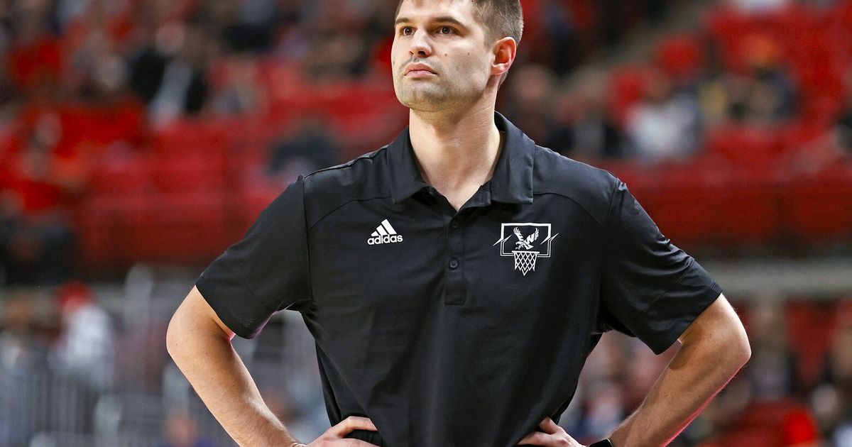 WSU men’s coach David Riley hires two assistants from EWU | The Seattle ...