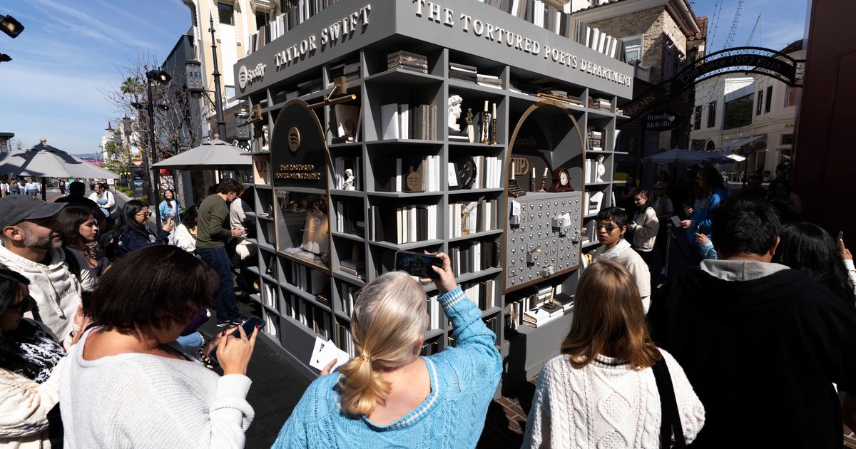 Taylor Swift’s ‘The Tortured Poets Department’ is here. Is it poetry ...