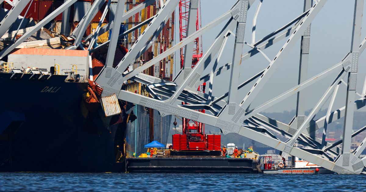 Crews turn sights to removing debris from ship’s deck in Baltimore ...