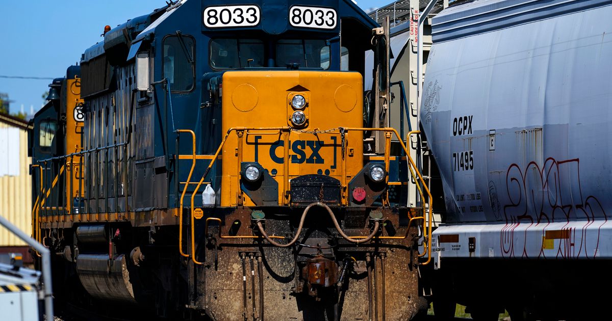 Freight railroads must keep 2-person crews, according to new federal ...