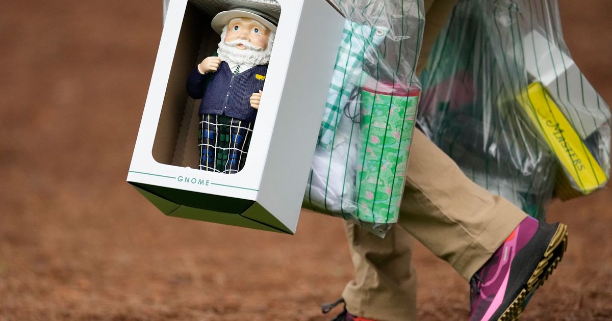 The craze for Masters gnomes is growing. Little golf-centric statue is ...