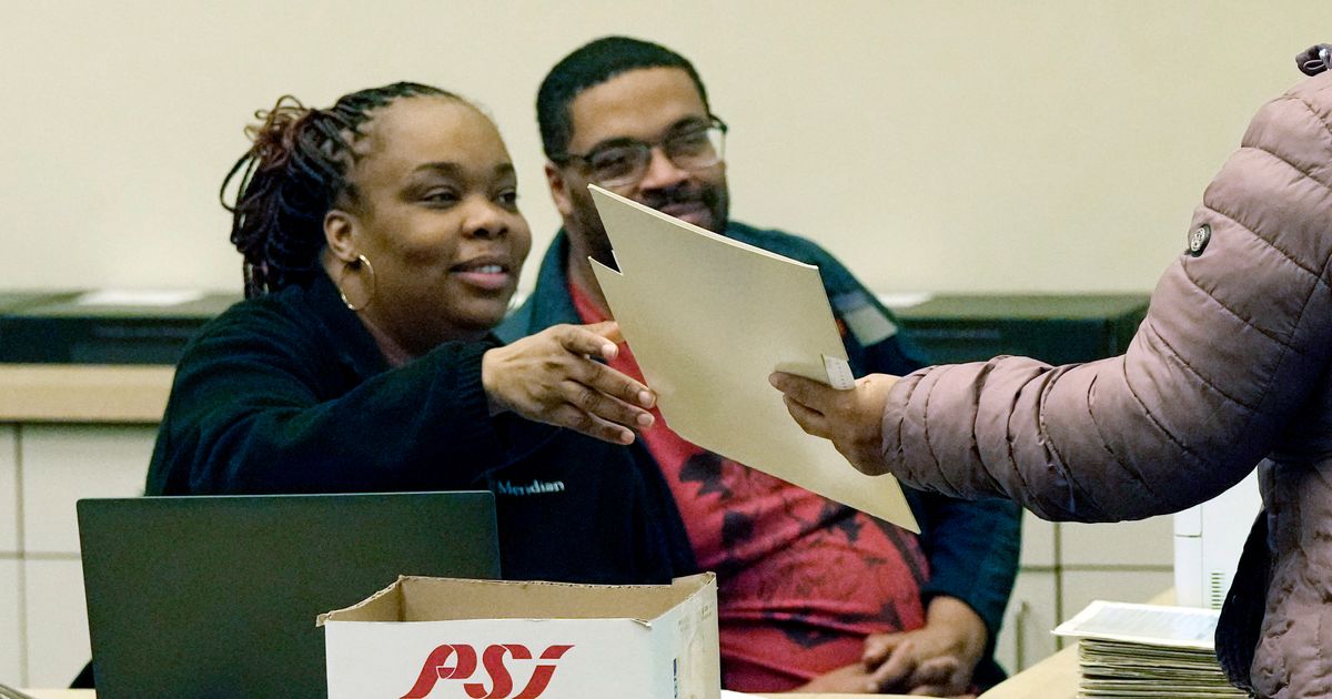 Crush of lawsuits over voting in multiple states creates a shadow war ...