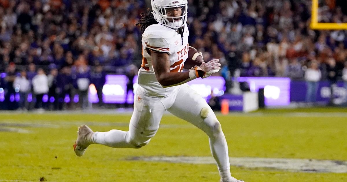 The long wait for the first running back to be drafted ends with ...