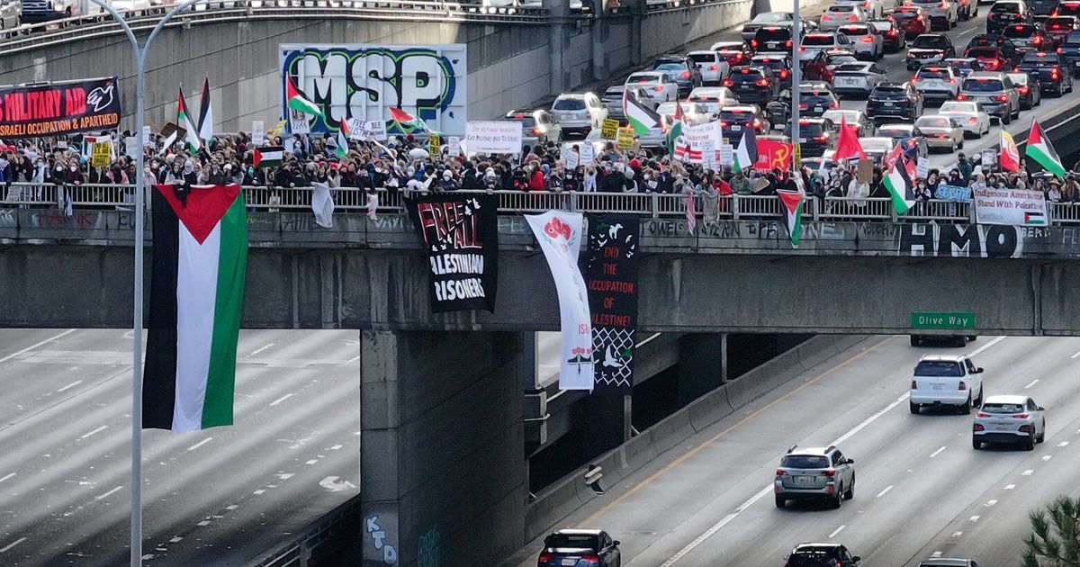 6 charged in Seattle cease-fire protest that blocked I-5 plead not ...