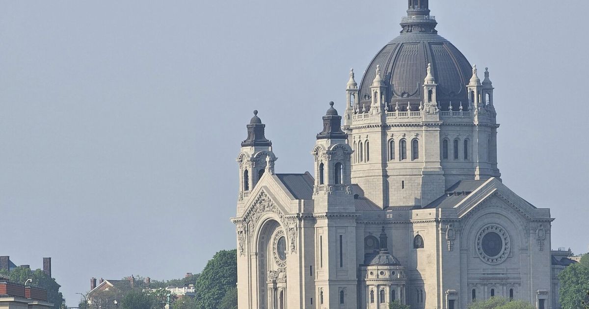 Canadian wildfire smoke chokes Upper Midwest for second straight year ...