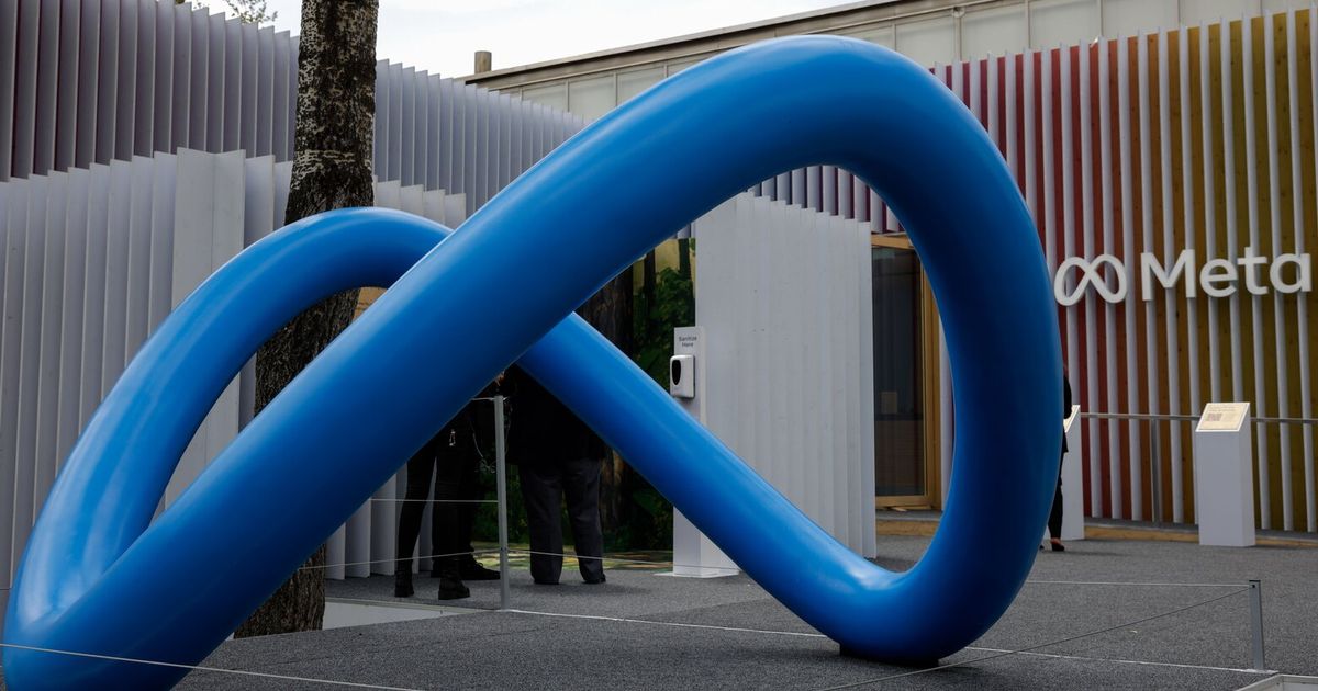 Meta is shuttering Workplace, its enterprise version of Facebook | The ...