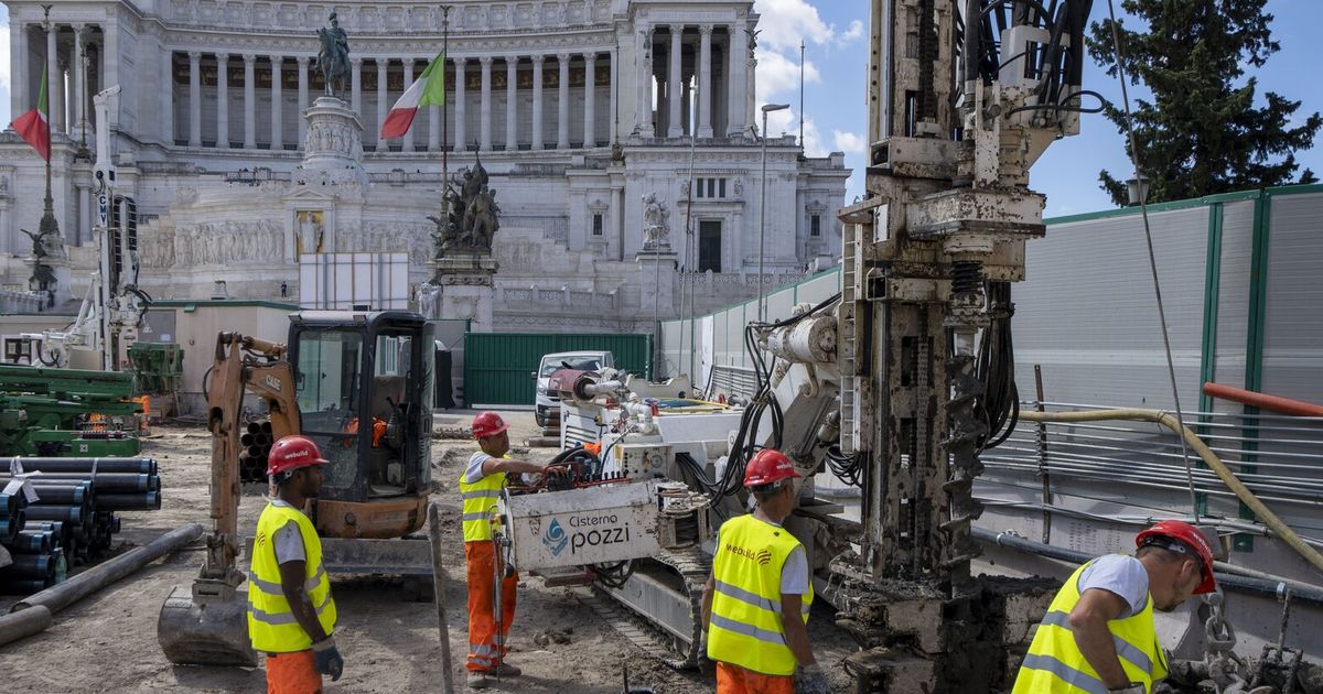 Work on new Rome subway line under the Colosseum and Forum enters ...
