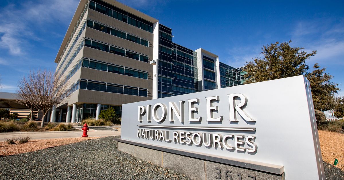 Exxon Mobil deal with Pioneer gets FTC nod, but former Pioneer CEO ...