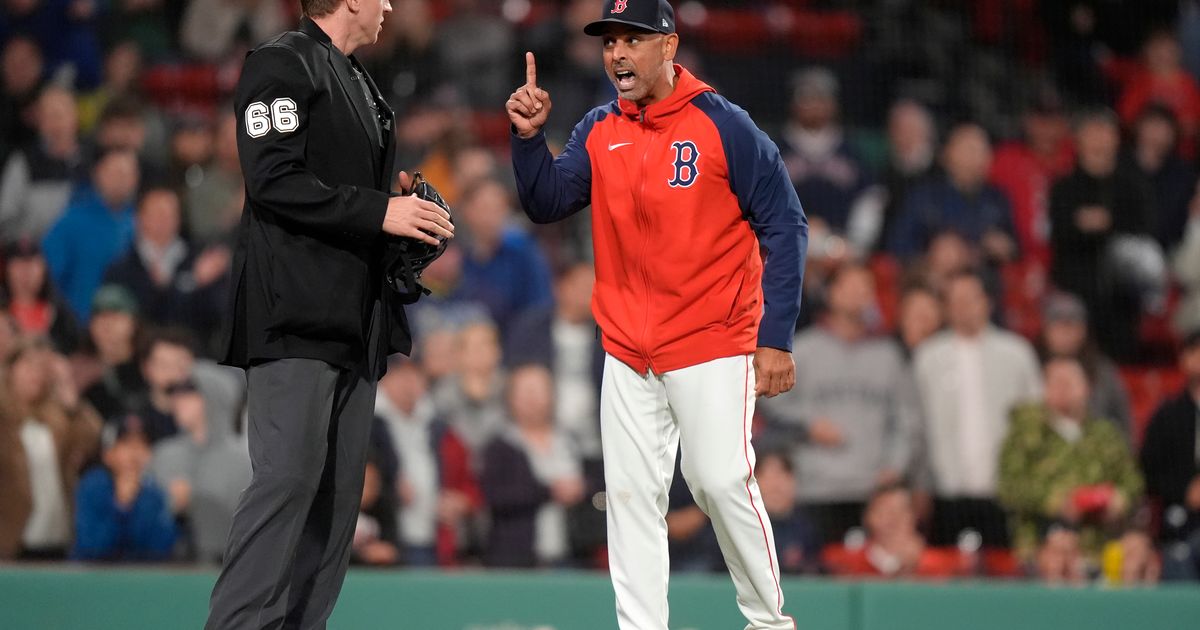 Cash takes blame after Rays lose track of mound visits and are forced ...