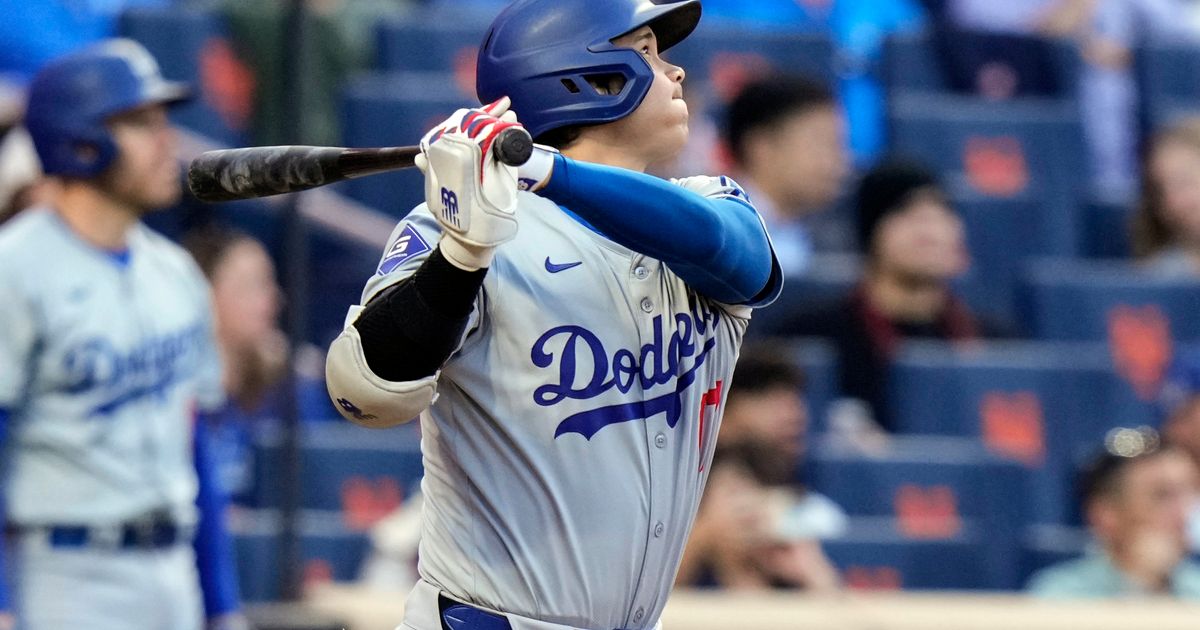Ohtani and Smith power Dodgers past reeling Mets 10-3 for 3-game sweep ...
