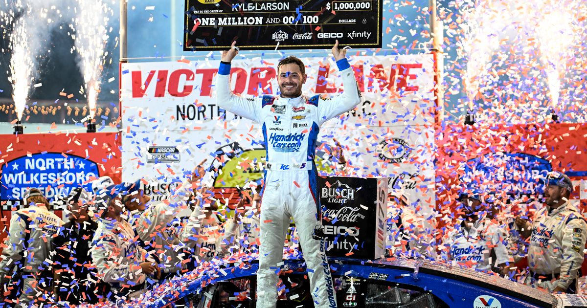 Kyle Larson arrives at North Wilkesboro for NASCAR All-Star Race after ...