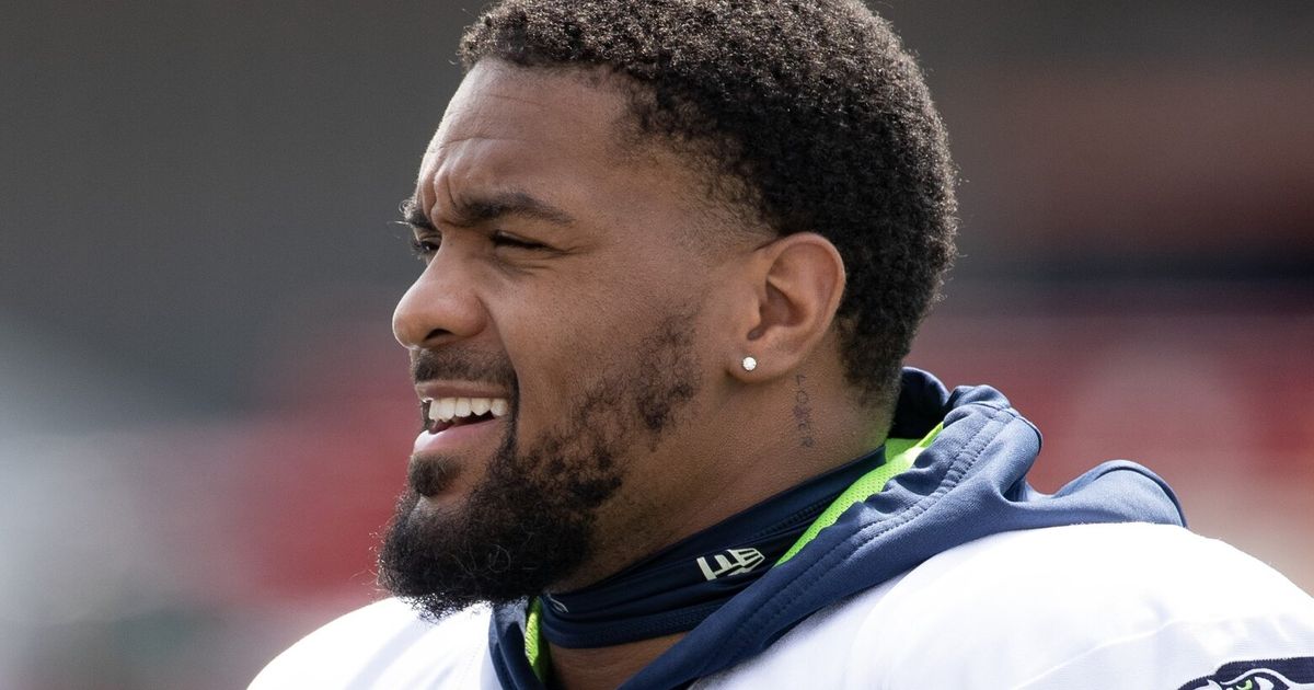 Seahawks reworked contract of Dre’Mont Jones. Here’s what it means ...