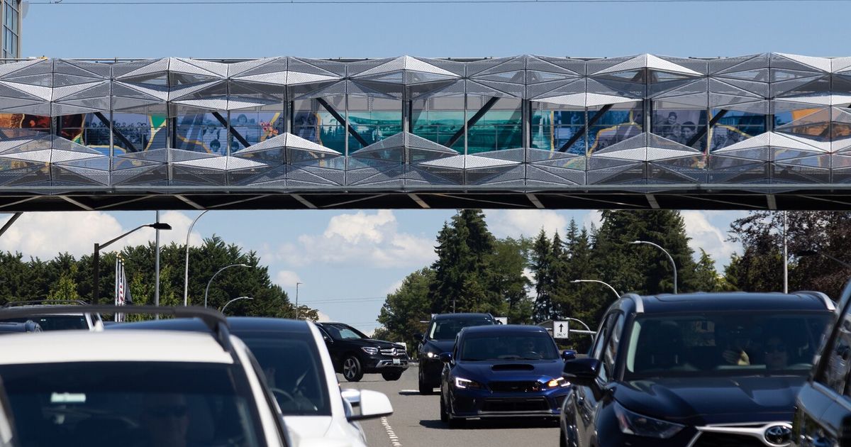 New Bellevue bridge linking trail with light rail opens Sunday | The ...