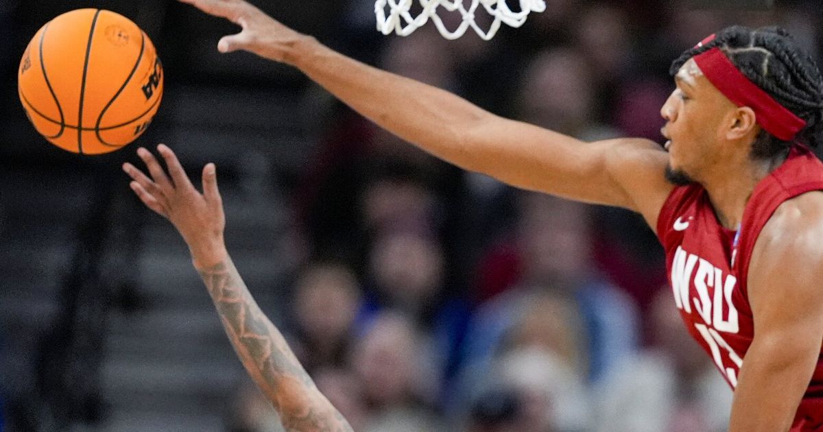 WSU’s Isaac Jones agrees to two-way deal with Sacramento Kings: report ...