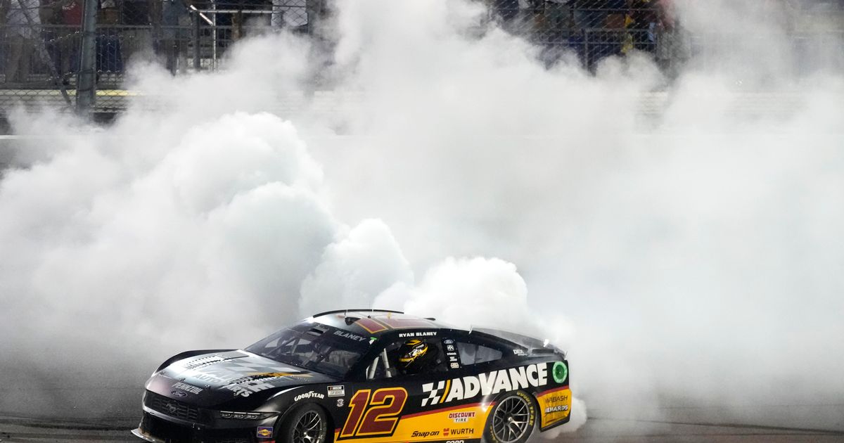 Ryan Blaney wins inaugural NASCAR Cup Series race at Iowa Speedway ...