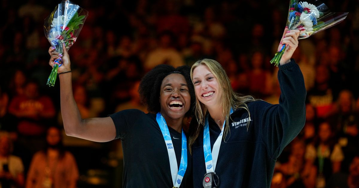 Simone Manuel channels her winning side, touches first in 50 free to ...