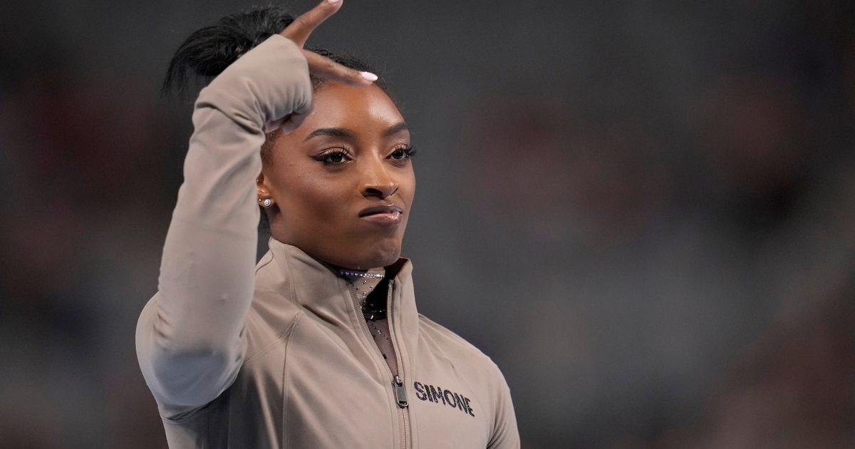 Simone Biles cruises to 9th national title and gives Olympic champ ...