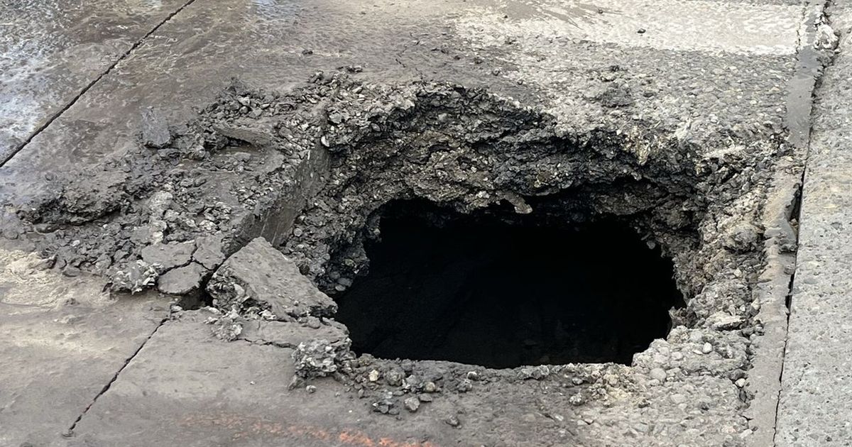 Makeshift tunnel causes a sinkhole on Highway 529 in Everett | The ...