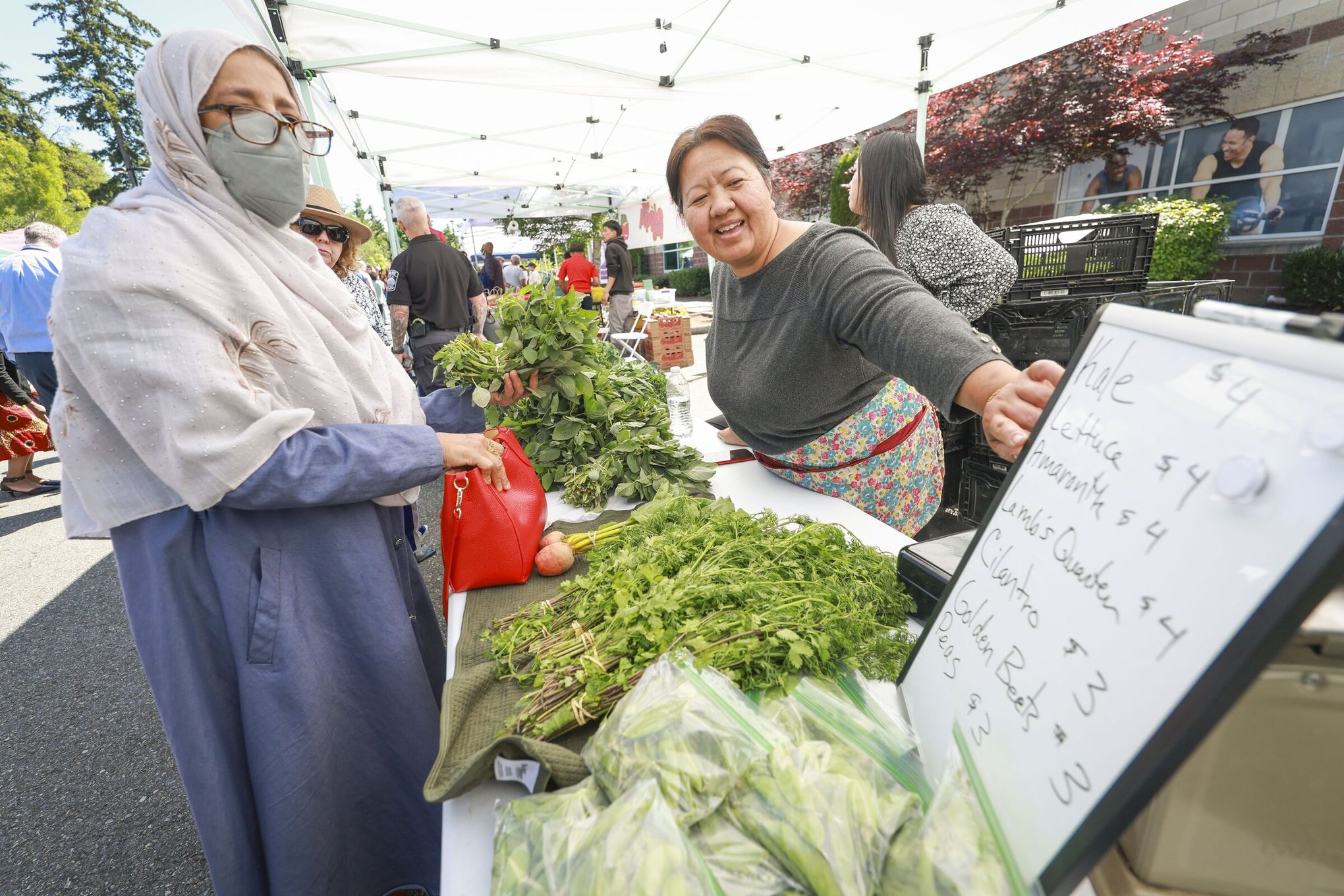 How a new SeaTac farmers market aims to serve immigrants and refugees