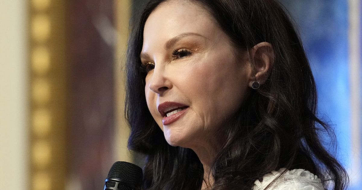 Actor Ashley Judd, a Democratic activist, adds her voice to those ...