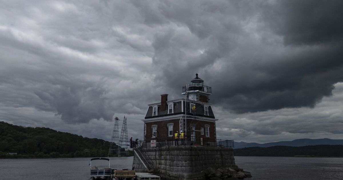 The race is on to keep a 150-year-old lighthouse from crumbling into ...