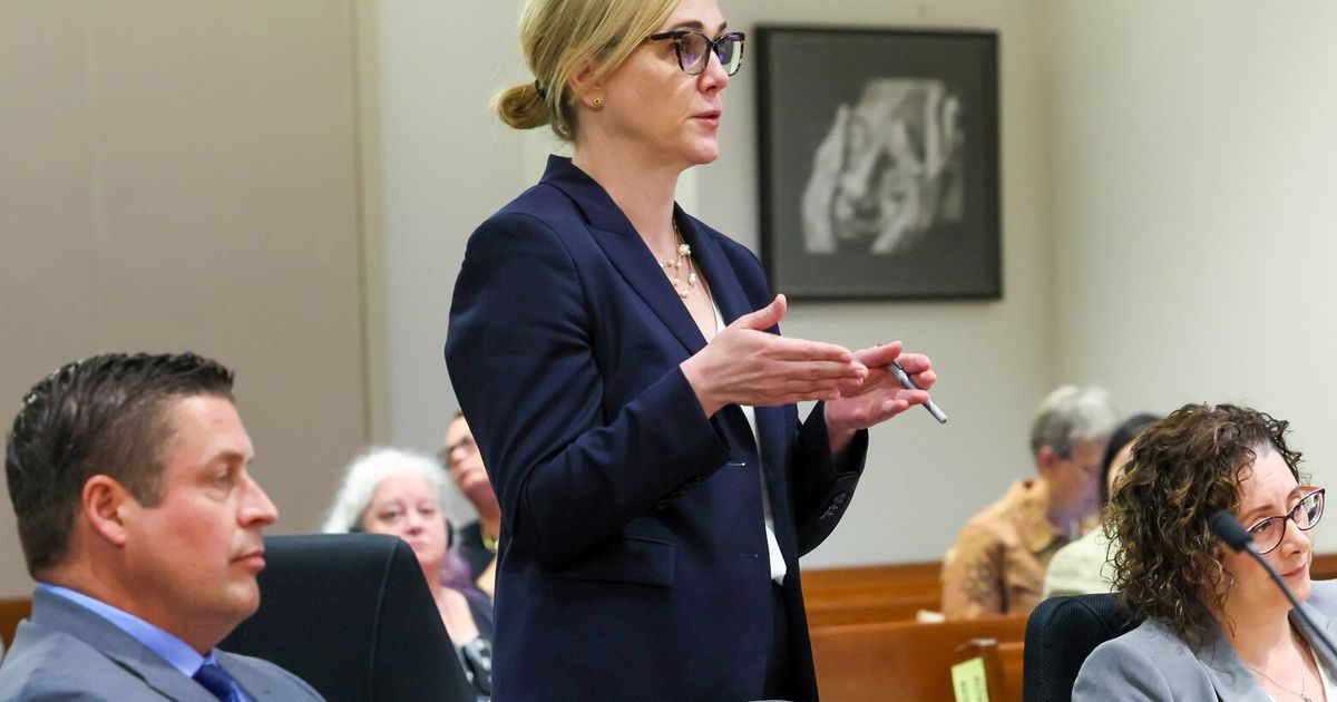 Attorneys for convicted Auburn police officer seek new trial and judge ...