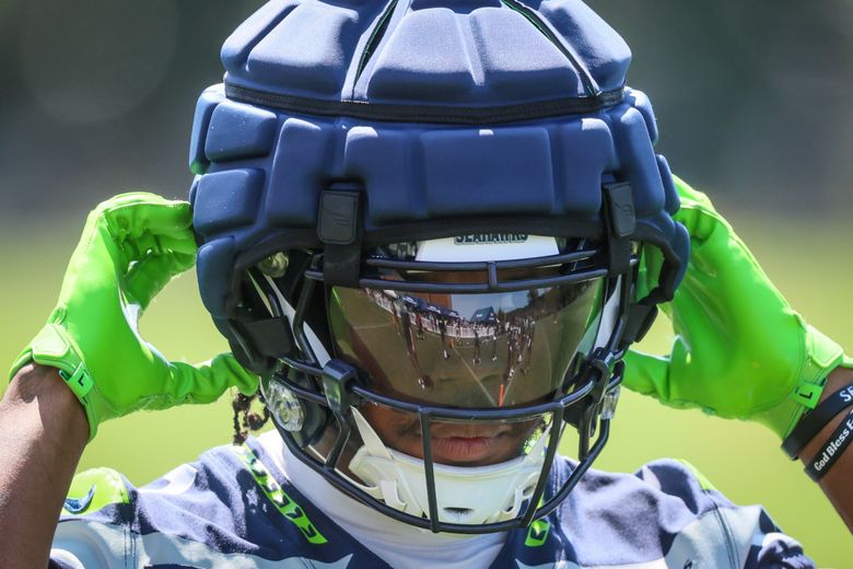 Seahawk Helmet Seahawks Unveil 1990s Throwback Uniforms Complete With
