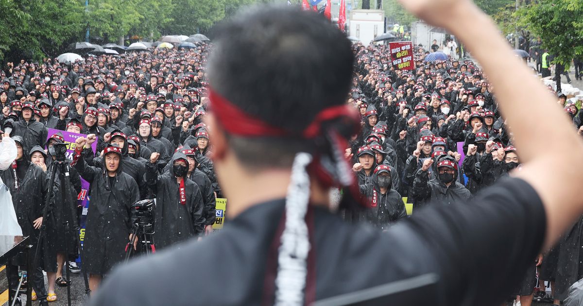 Samsung Electronics workers announce ‘indefinite’ strike | The Seattle ...