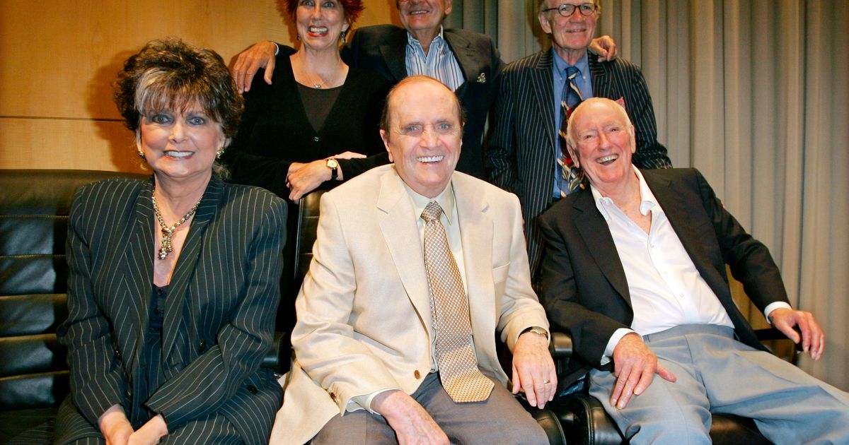Bob Newhart mourned by Carol Burnett, Kaley Cuoco, Judd Apatow, Al ...