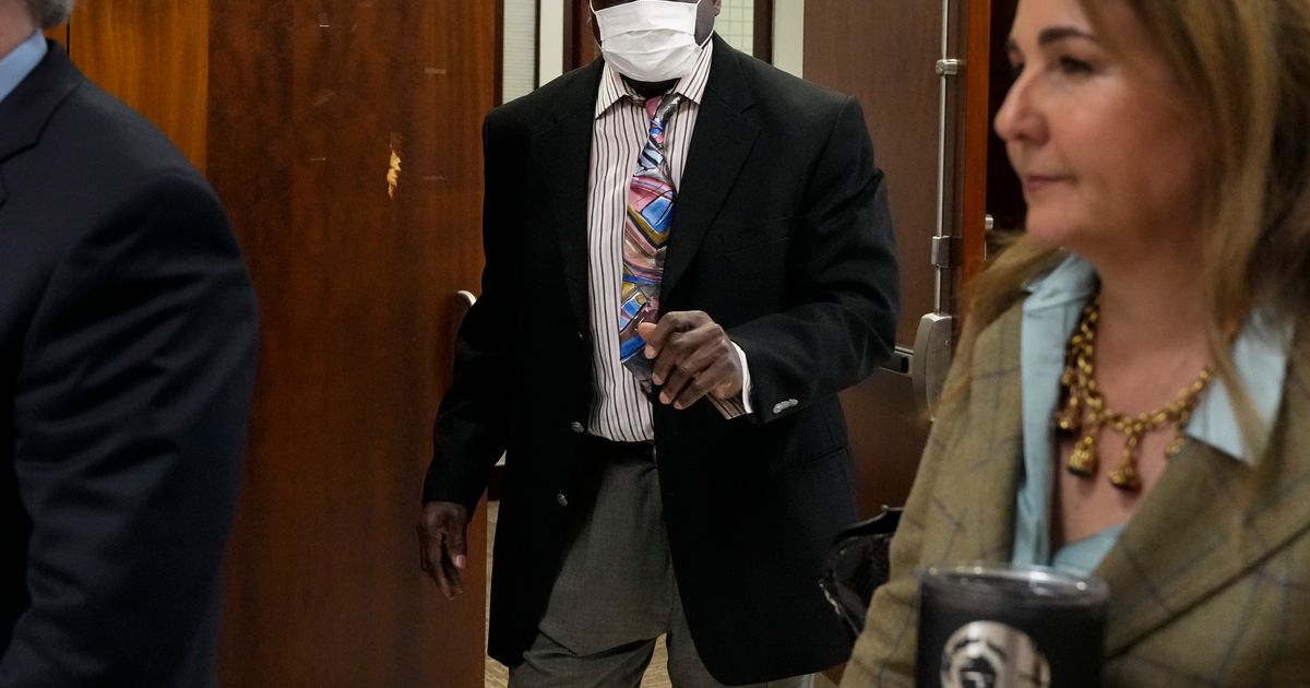 Jury selection begins in murder trial of former Houston police officer ...