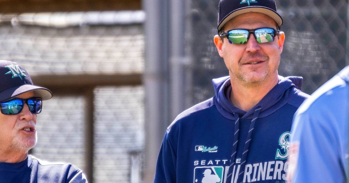 Seattle Mariners turn to Dan Wilson, one of the most popular players in ...