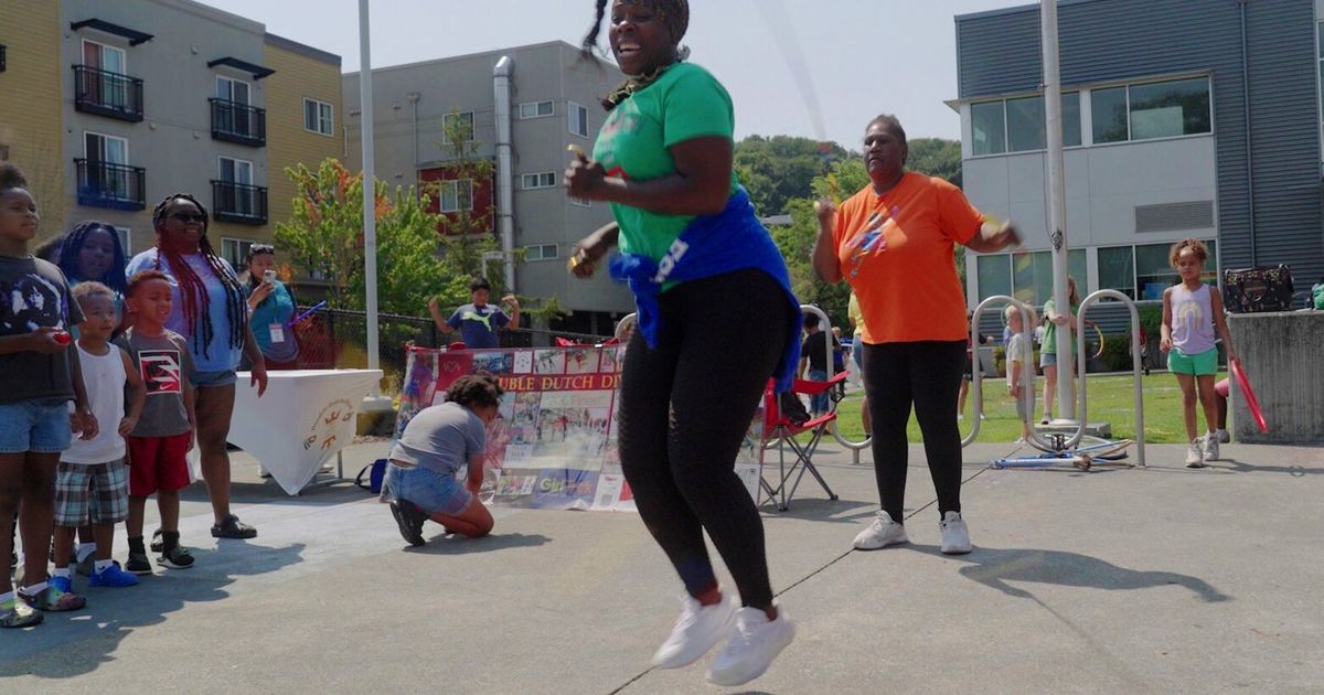 Watch: Seattle jump rope group turns outdoor fitness into a party | The ...
